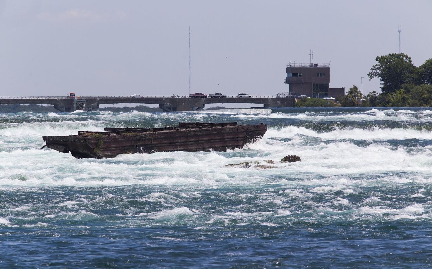 Iron Scow shifts downstream in Niagara Falls