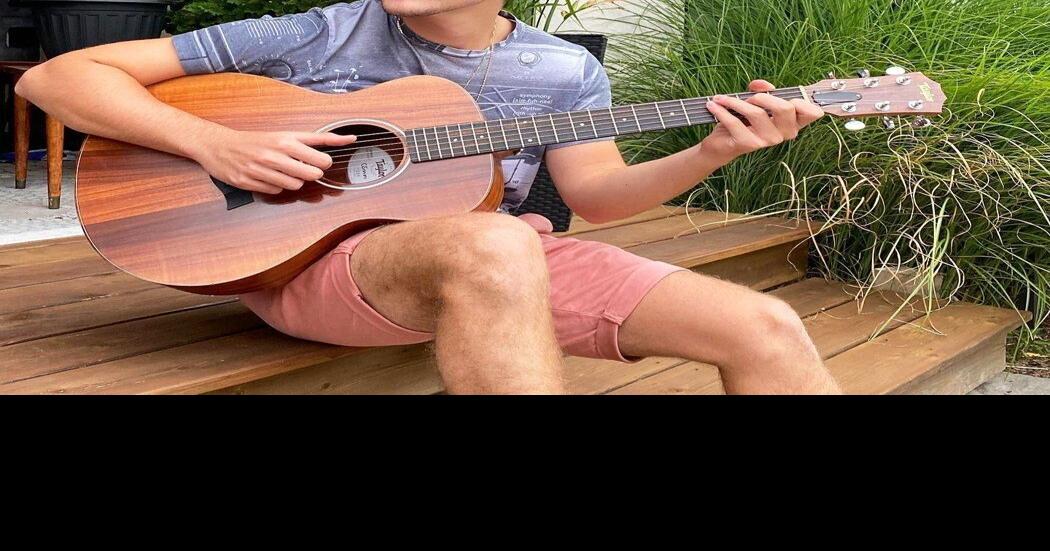 Robert Alfieri and friends bring their porch music to the docks Saturday