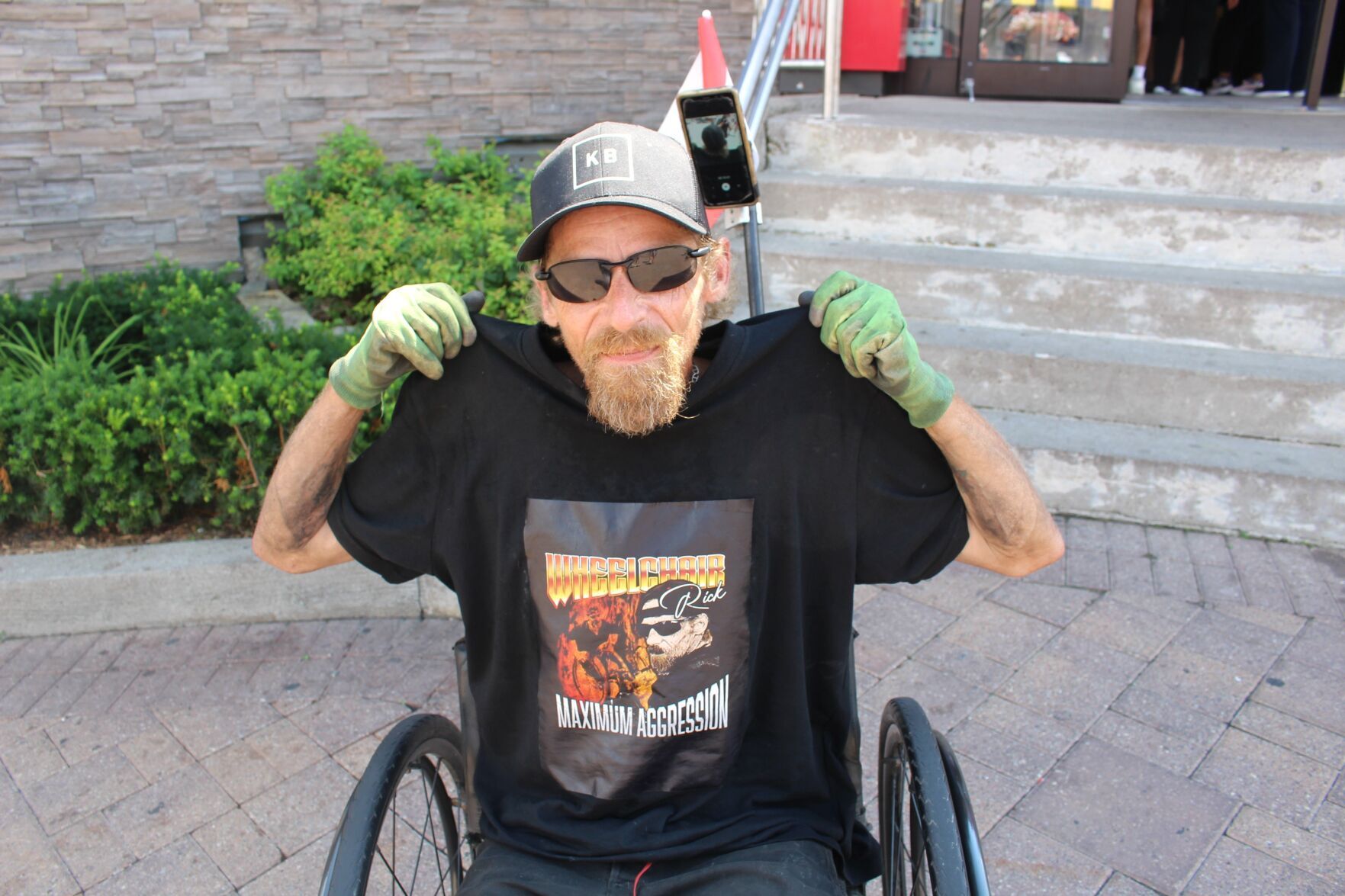 Wheelchair Rick a social-media star for Clifton Hill rides