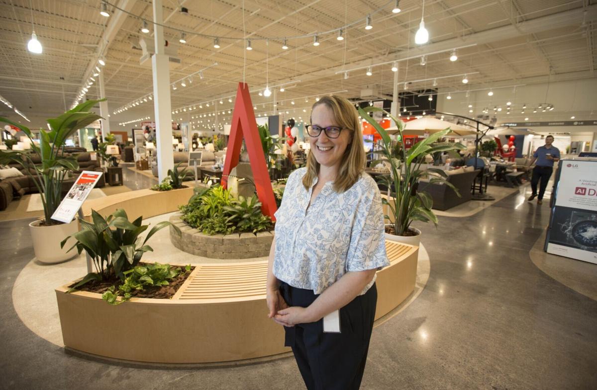 Tepperman’s furniture store opens in St. Catharines