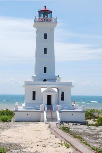 Lights out for Point Abino Lighthouse funding request
