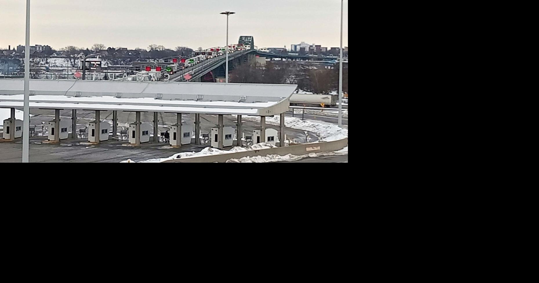 Canadian border guards seize duffel bags full of cocaine at Peace Bridge