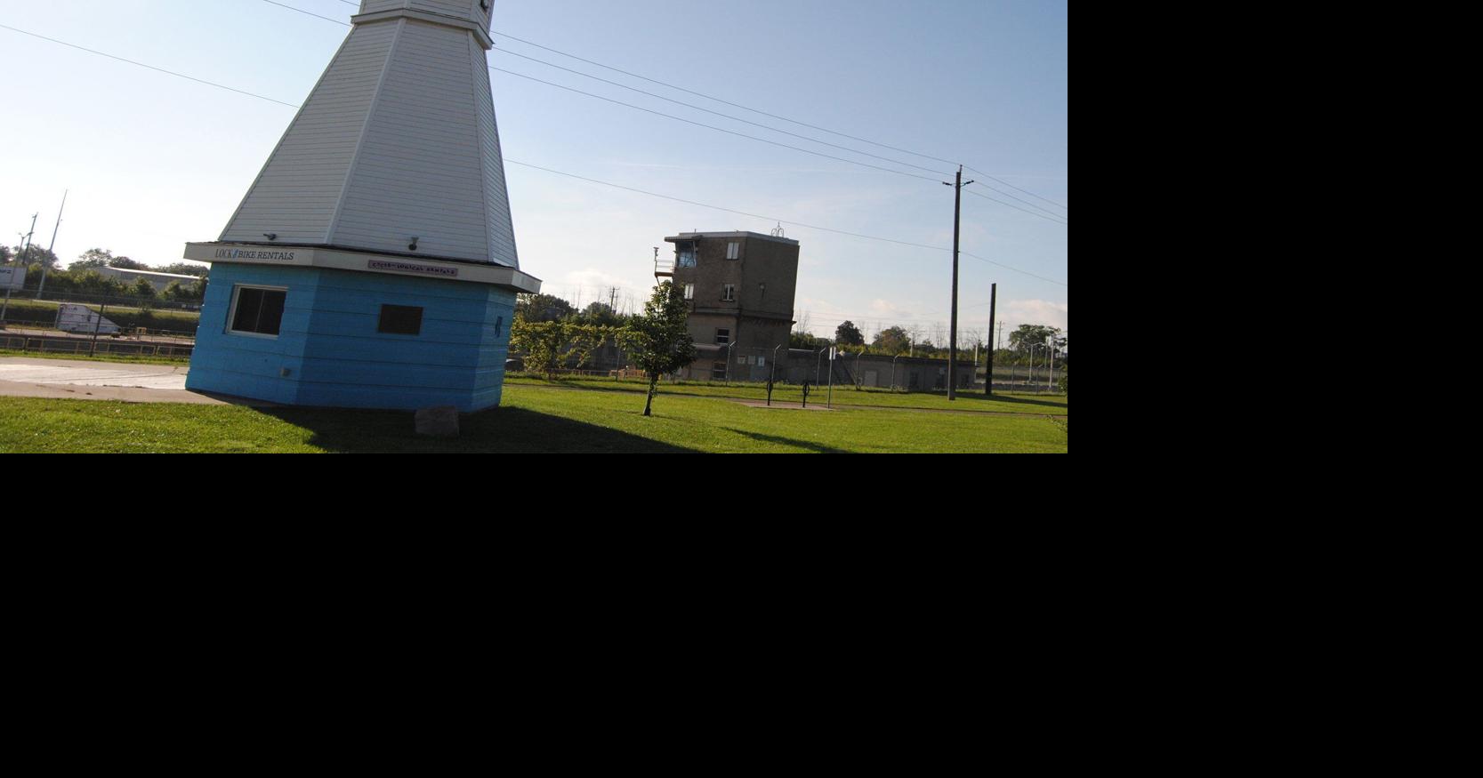 Lock 8 lighthouse: Knock it down or fix it up?