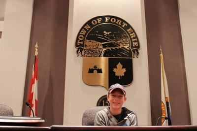 Fort Erie Town Hall welcomes Grade 9 students