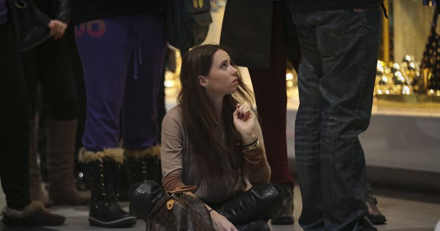 Giving different types of Christmas gifts