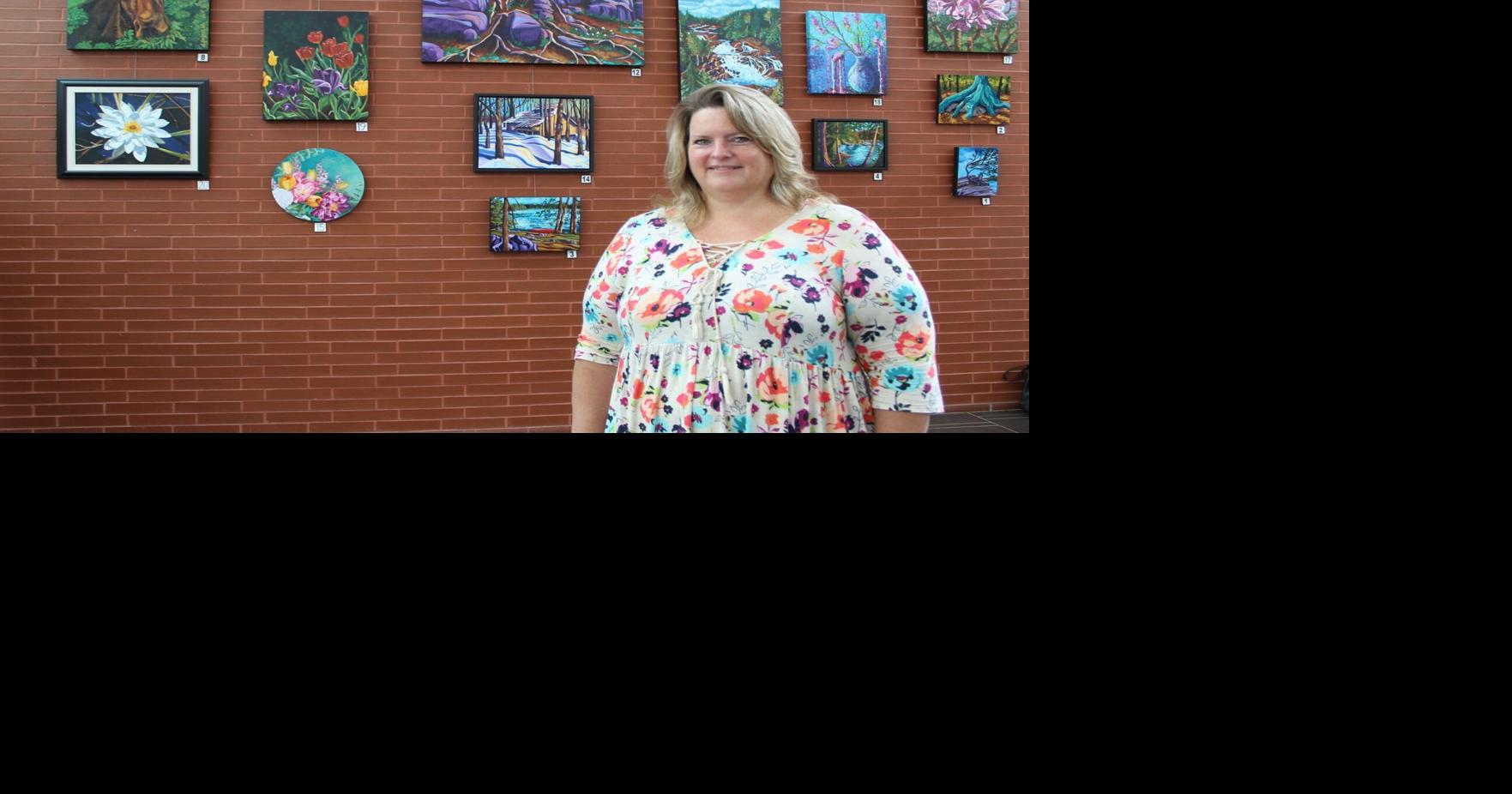 Welland artist adds splash of colour to wall of art