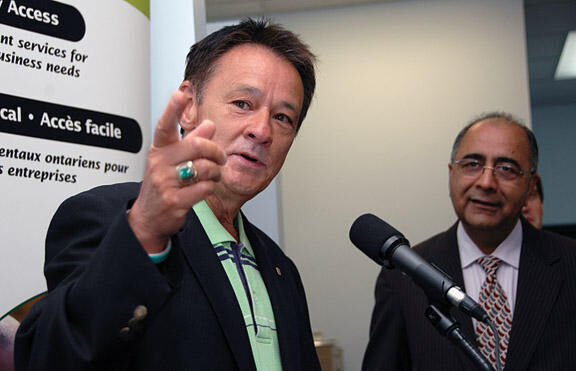 ServiceOntario Centre open in Falls