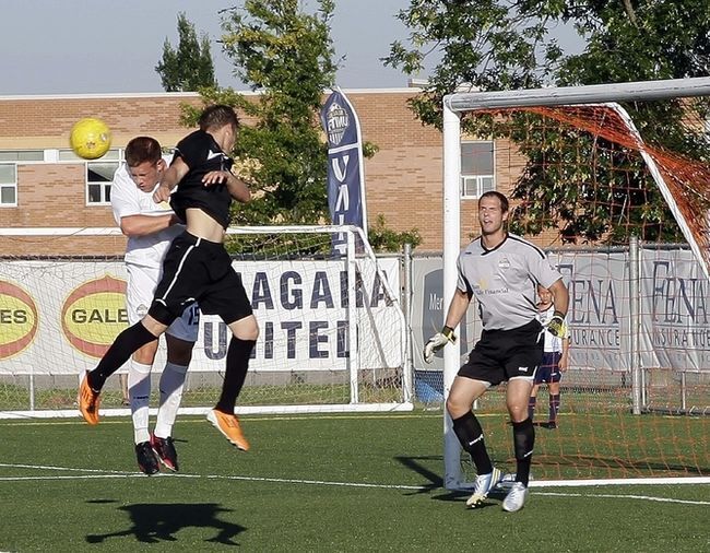 United blanked by rivals