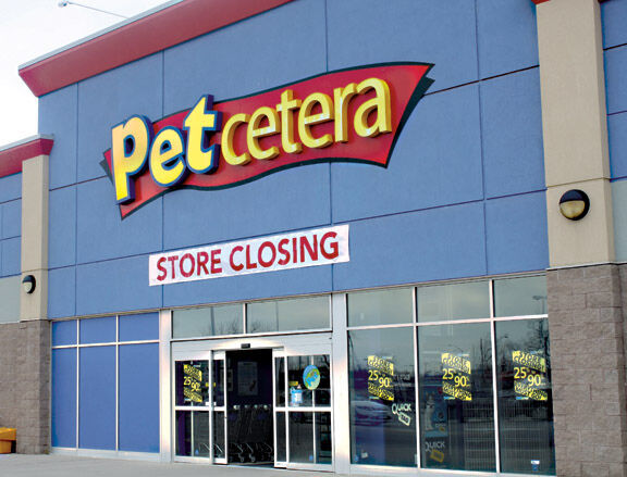Petcetera to close Niagara Square location