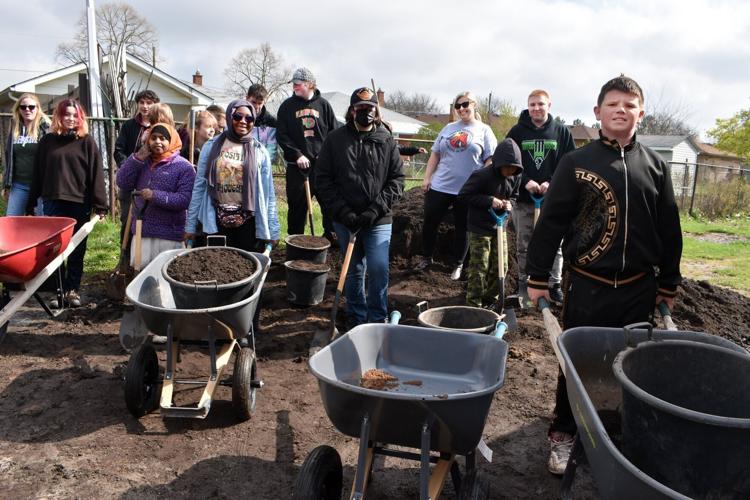 DSBN high school students really dig getting their hands dirty in ...