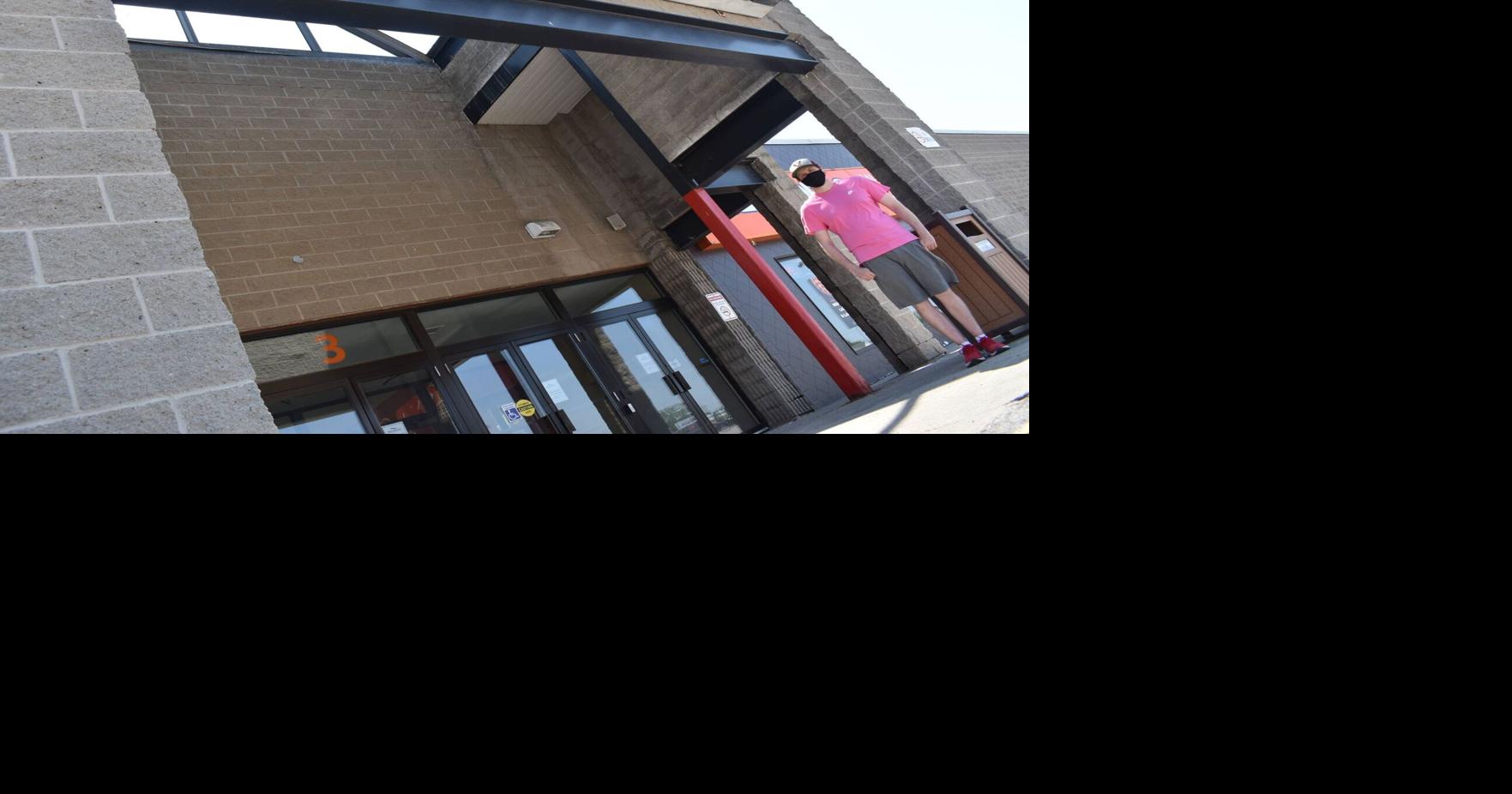 ‘We thought we’d be reopening today as well': Staff at Welland's Seaway ...