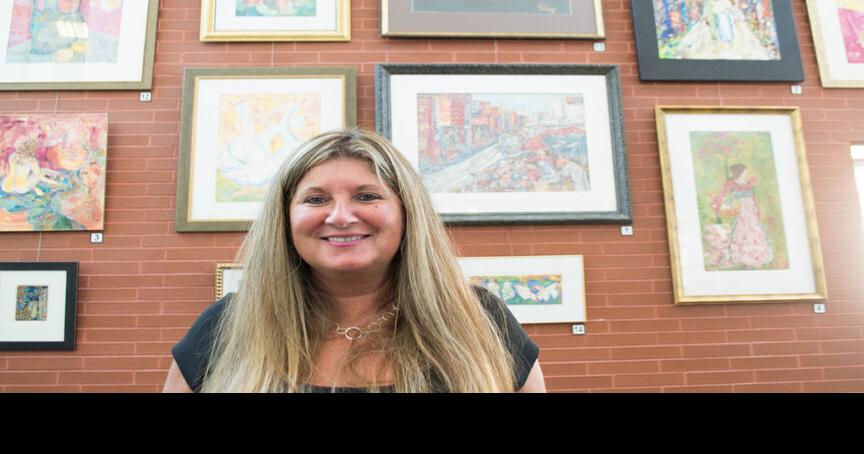 Putzy brings the colour to the Welland Wall of Art