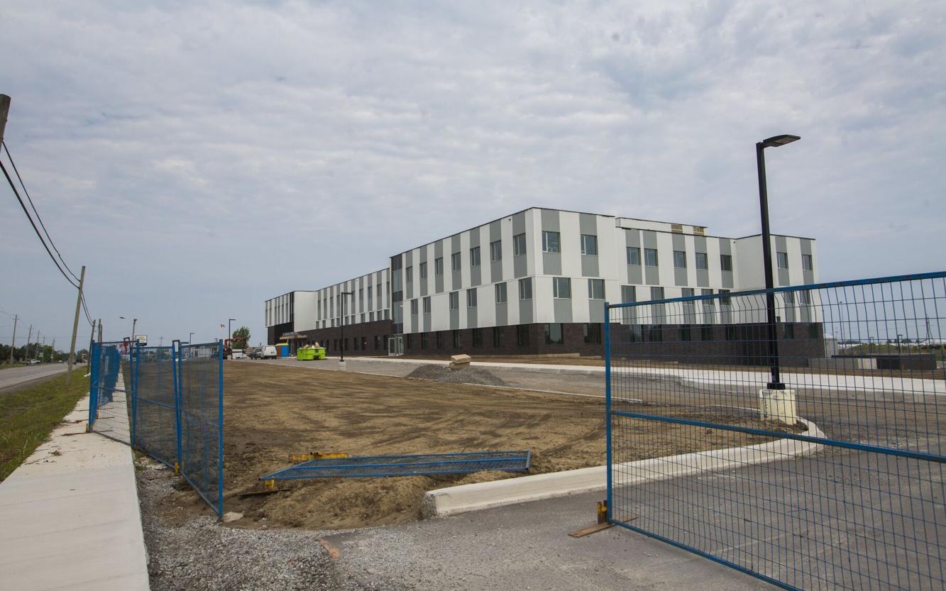 New West Niagara Secondary School opens its doors