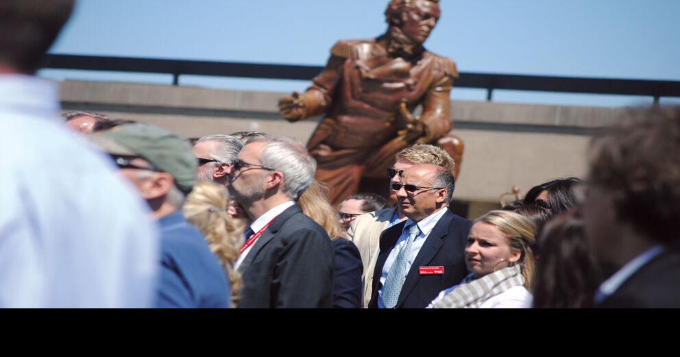 Maj.-Gen. Sir Isaac Brock, David Howes show the power of one