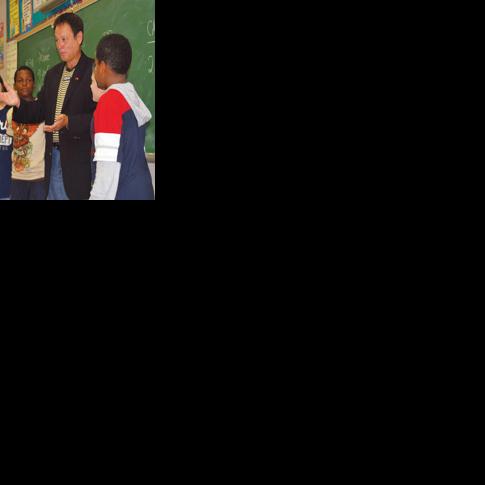 Craitor meets with future voters