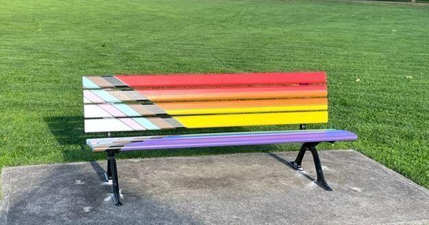 Rainbow bench in Niagara-on-the-Lake vandalized