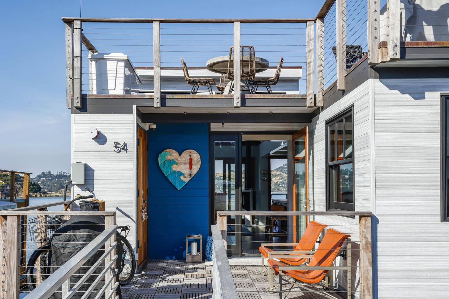 Designer Docks Among the Floating Homes of Sausalito | Interior Design ...