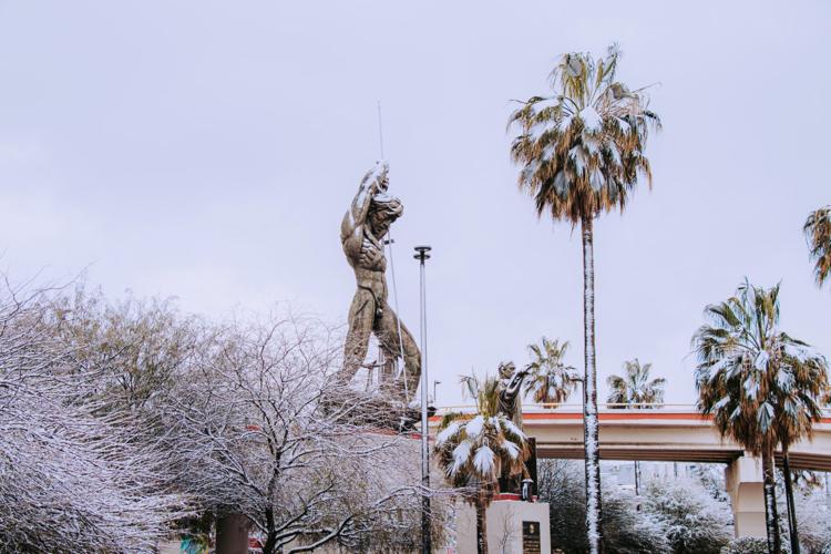 Ambos Nogales gets dusted in snow | Local News | nogalesinternational.com