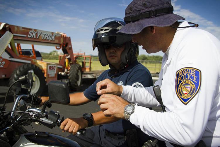 Ambos Nogales bike cops join to hone skills, build ‘fraternity’ | Local ...