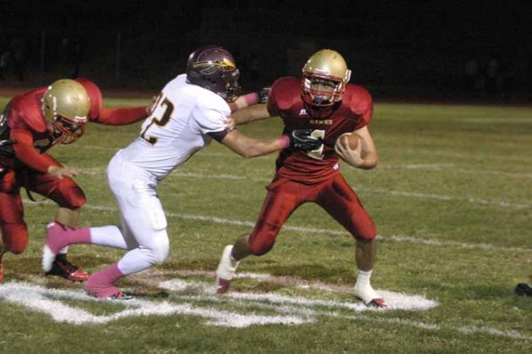 Apaches clobber Hawks | Local Sports | nogalesinternational.com