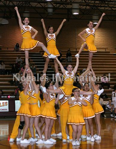 NHS Stunt and Cheer | Sports Gallery | nogalesinternational.com