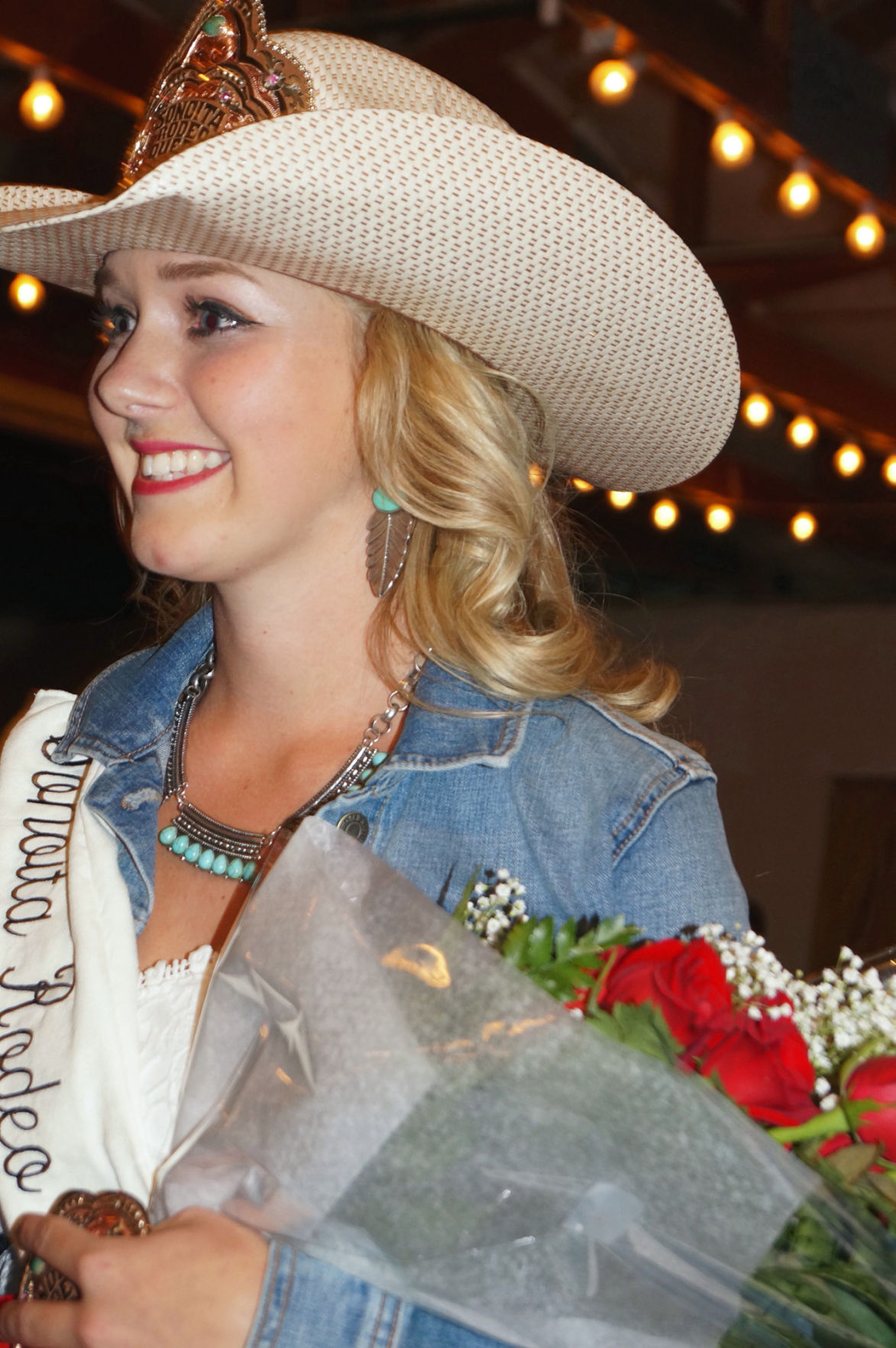 Royalty chosen to represent Sonoita Rodeo | News | nogalesinternational.com