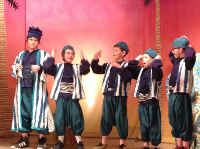‘Lights, cameras, Aladdin!’ at Elgin School | News ...