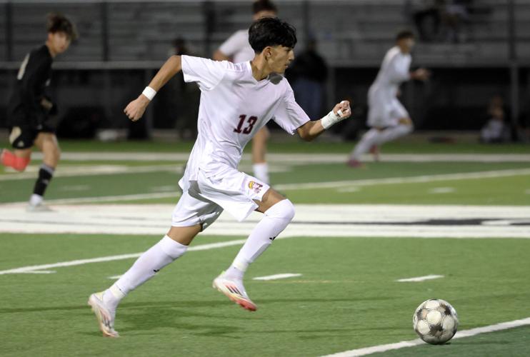 Nogales boys edge Rio Rico, 2-1 | Local News | nogalesinternational.com