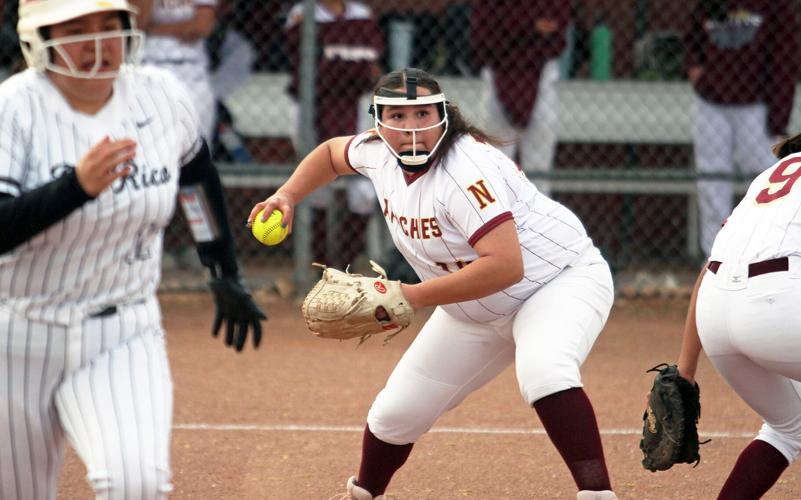 Runs abound in rivalry softball game | Local Sports | nogalesinternational.com