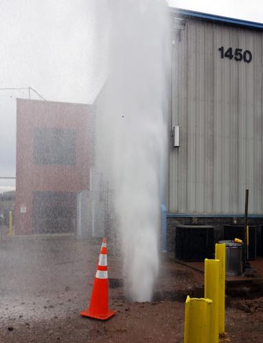 Broken water line creates towering geyser at Nogales Public Works ...