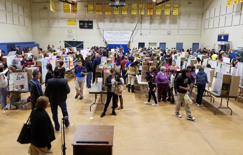 Wade Carpenter hosts science extravaganza | Community ...