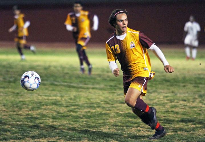 Apaches boys edge Rincon/University 3-2 to start soccer season | Local ...