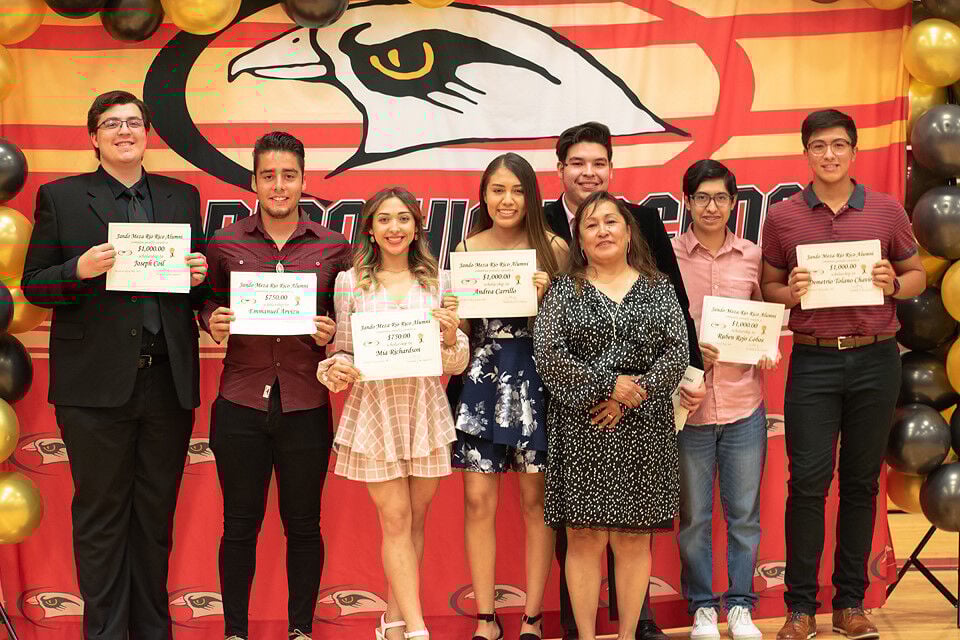 Rio Rico High School Logo