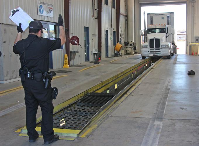 ADOT tutors cross-border truckers on state’s road rules | Local News ...