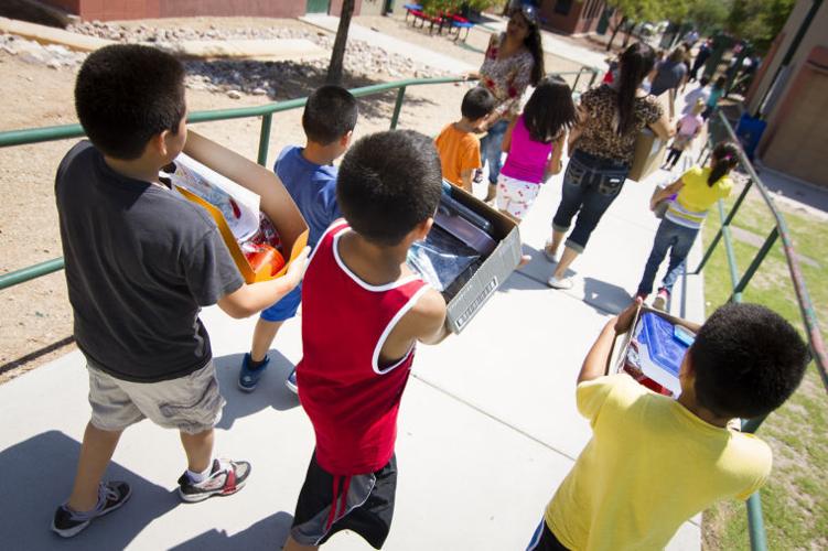 Back-to-School Blitz at SCVUSD draws big crowd | Community ...