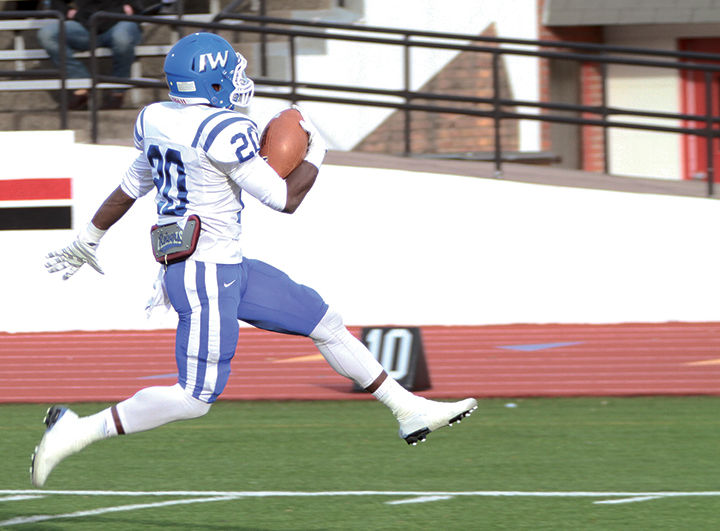 Reivers take ICCAC football title