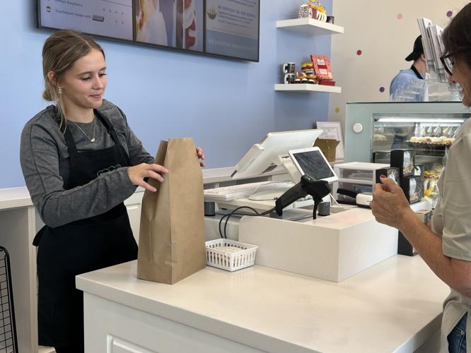 Nothing Bundt Cakes opens in Council Bluffs