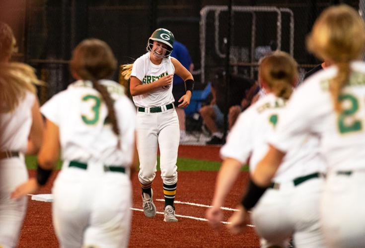 SOFTBALL: Home run parade propels No. 1 Gretna to wins at state