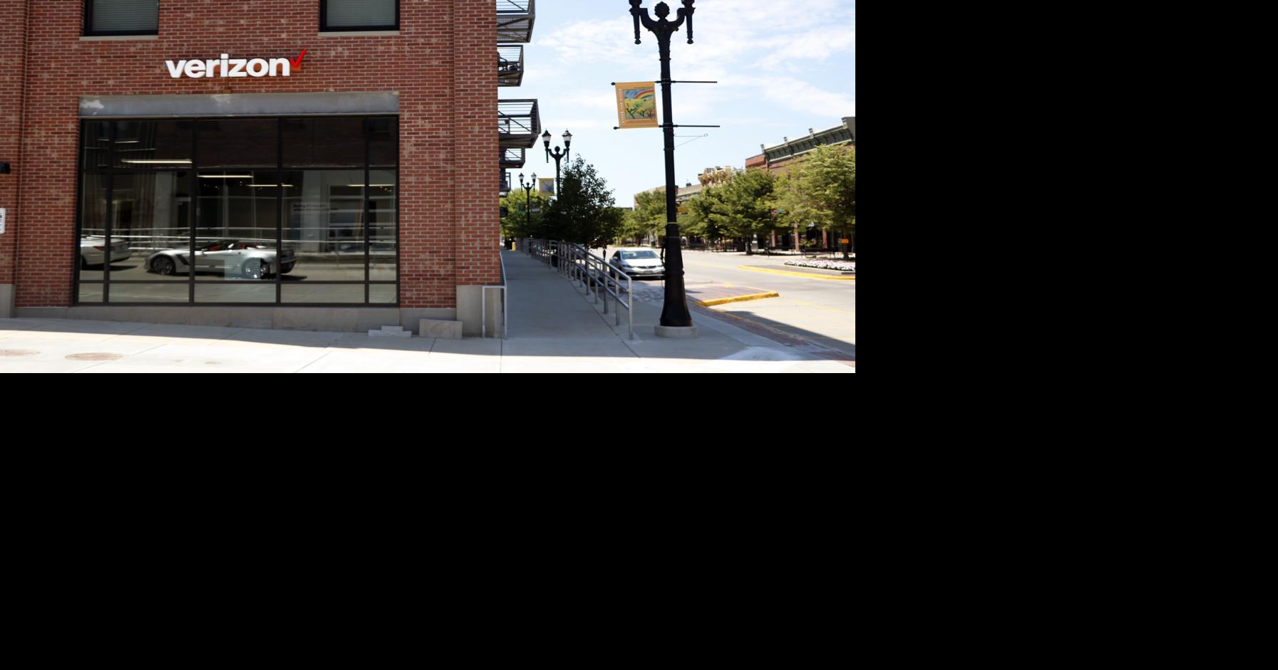 Verizon Wireless dealer opens new store in the 100 Block