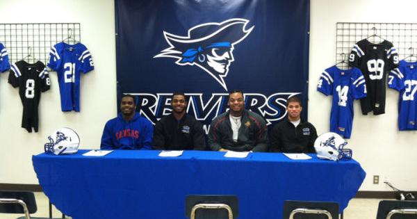 IWCC football players choose the next step in their football careers