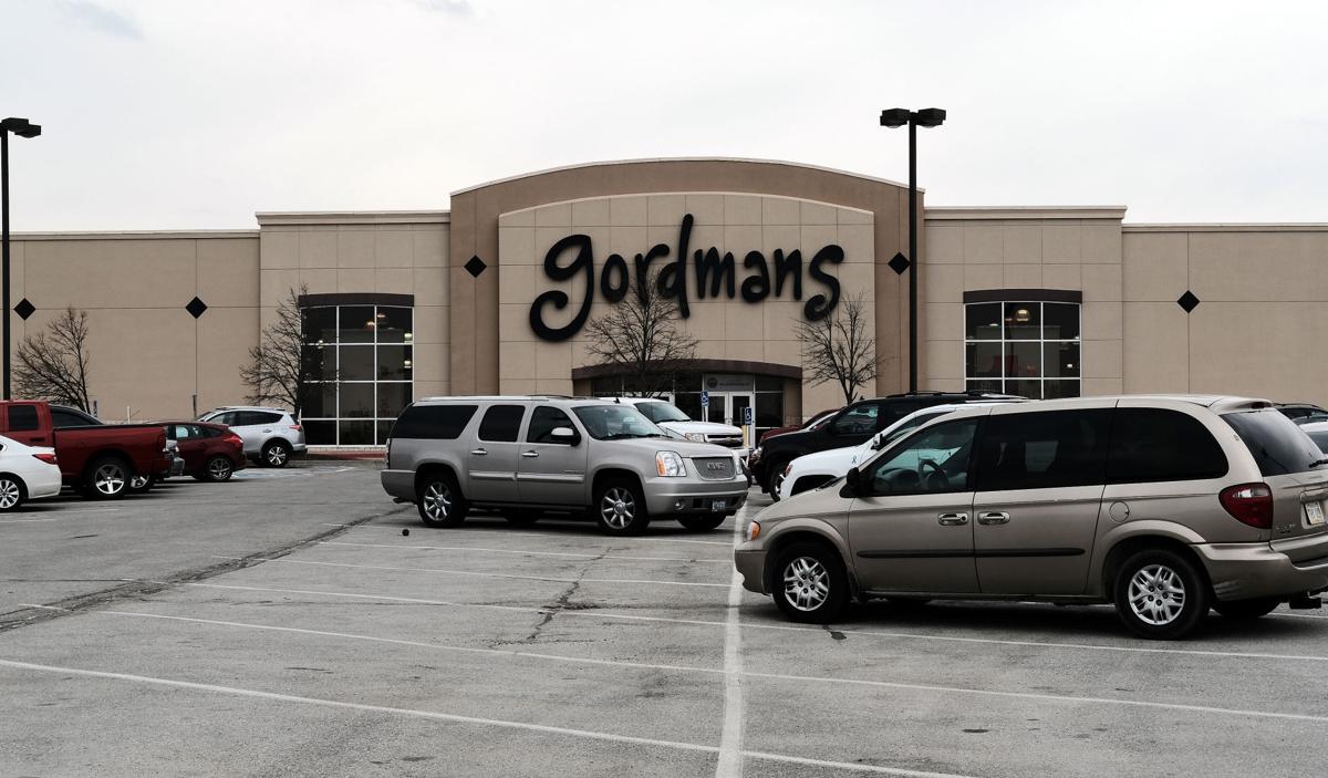 Former CEO Jeff Gordman, Texas-based Stage Stores might bid for ...