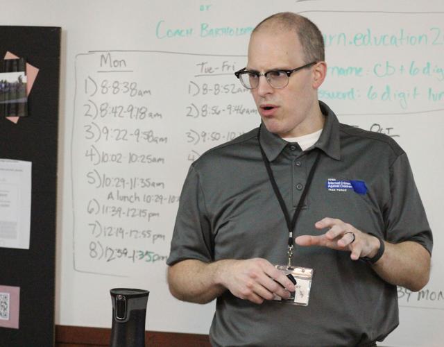 Pottawattamie County sheriff's deputy recognized as mentor