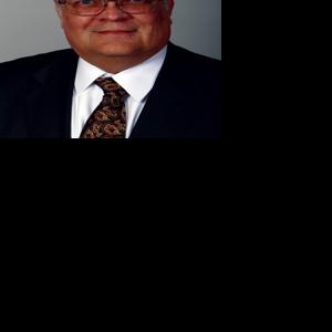 Iowa flat tax has supporters, opponents