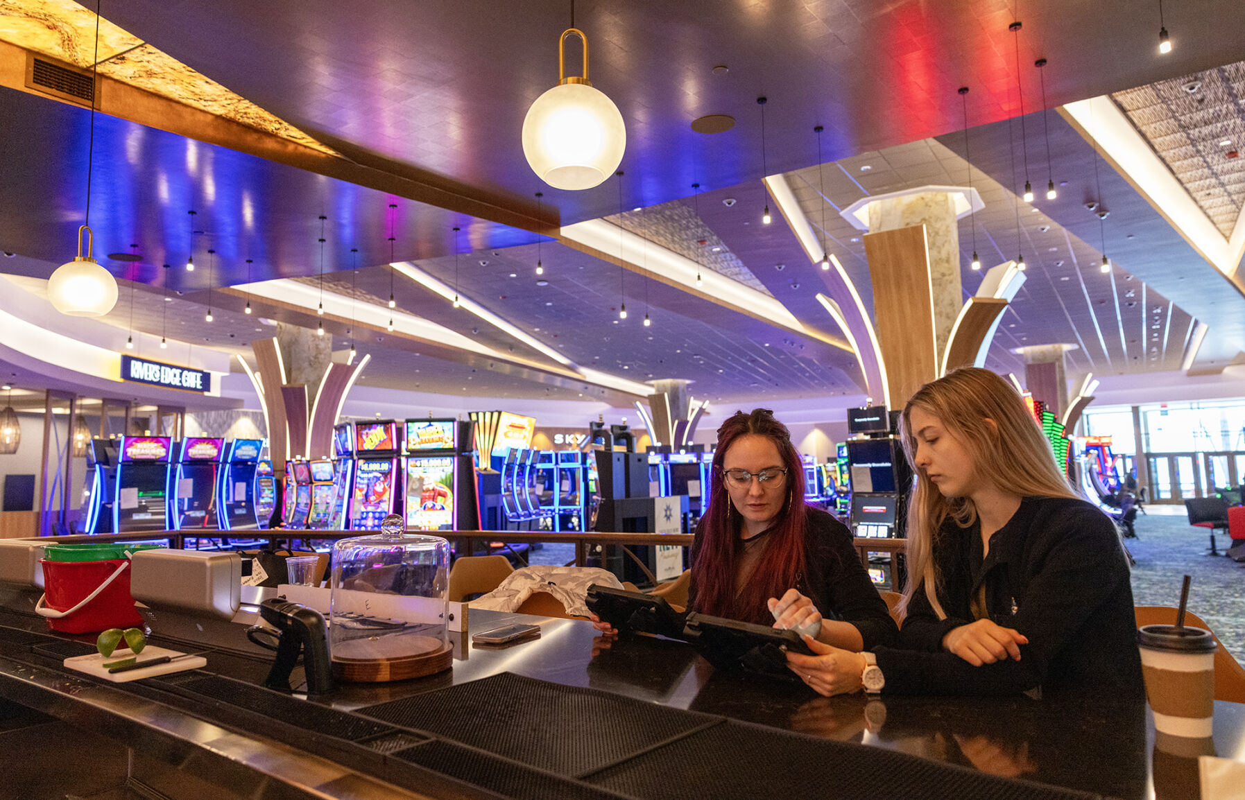 Ameristar plans to become Hollywood Casino Council Bluffs