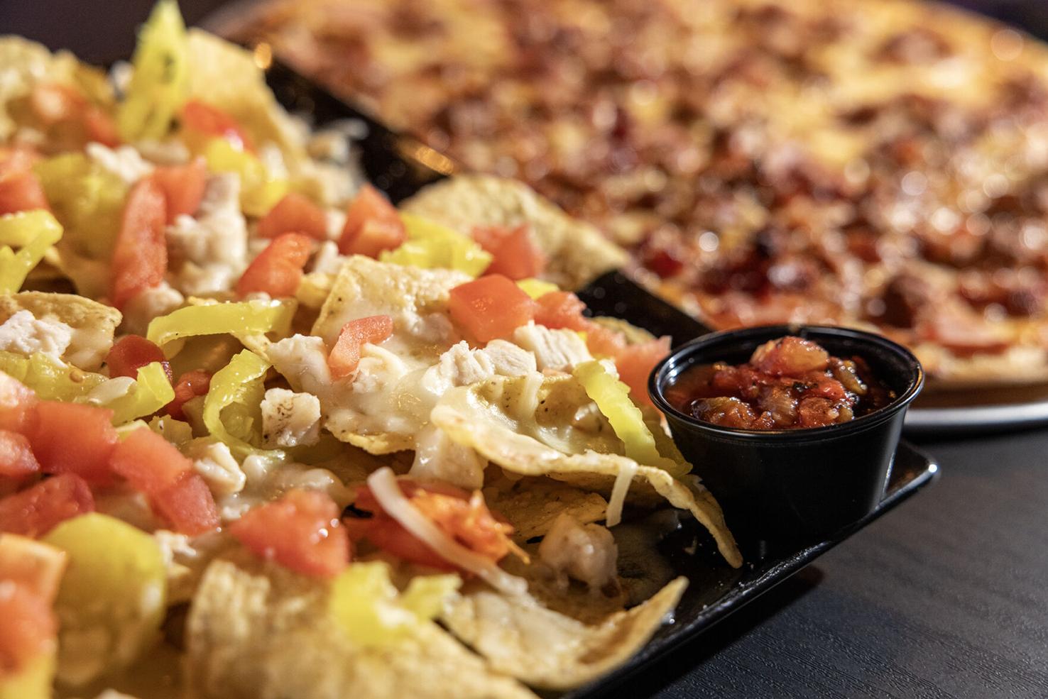 Oskies serves up pizza, suds and sports in Council Bluffs