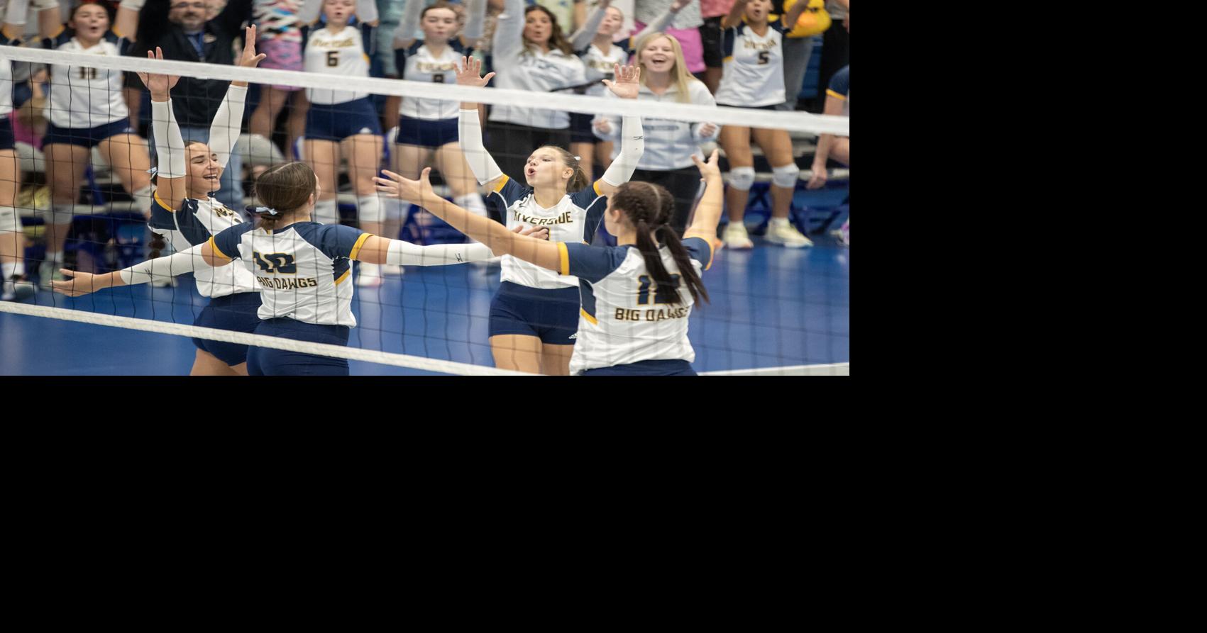 Bulldogs sweep Cardinals for WIC Tourney title