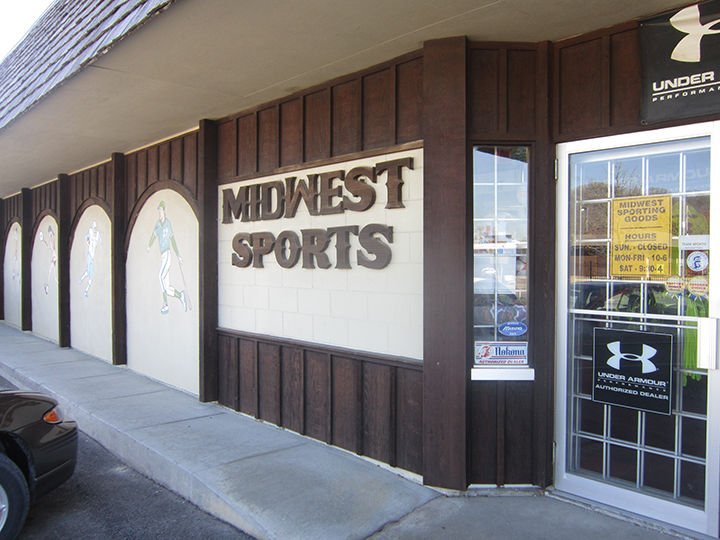 Midwest Sporting Goods changes ownership after 40 years in C.B.