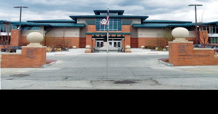 Library celebrates Poetry Month with visit from Iowa poet laureate