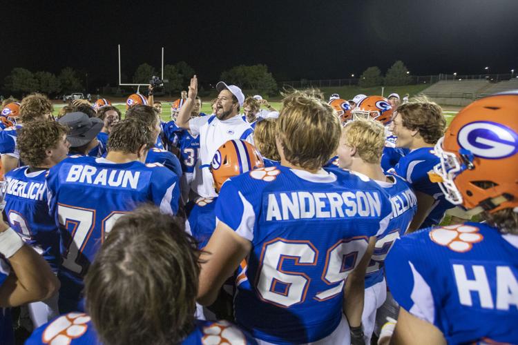 FOOTBALL: Cougars roll Rams as Duncan scores four TDs