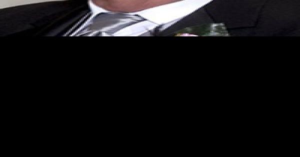 Robert "Bob" Saunders